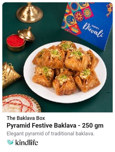 The Baklava Box: Pyramid Festive Baklava - 250 gm