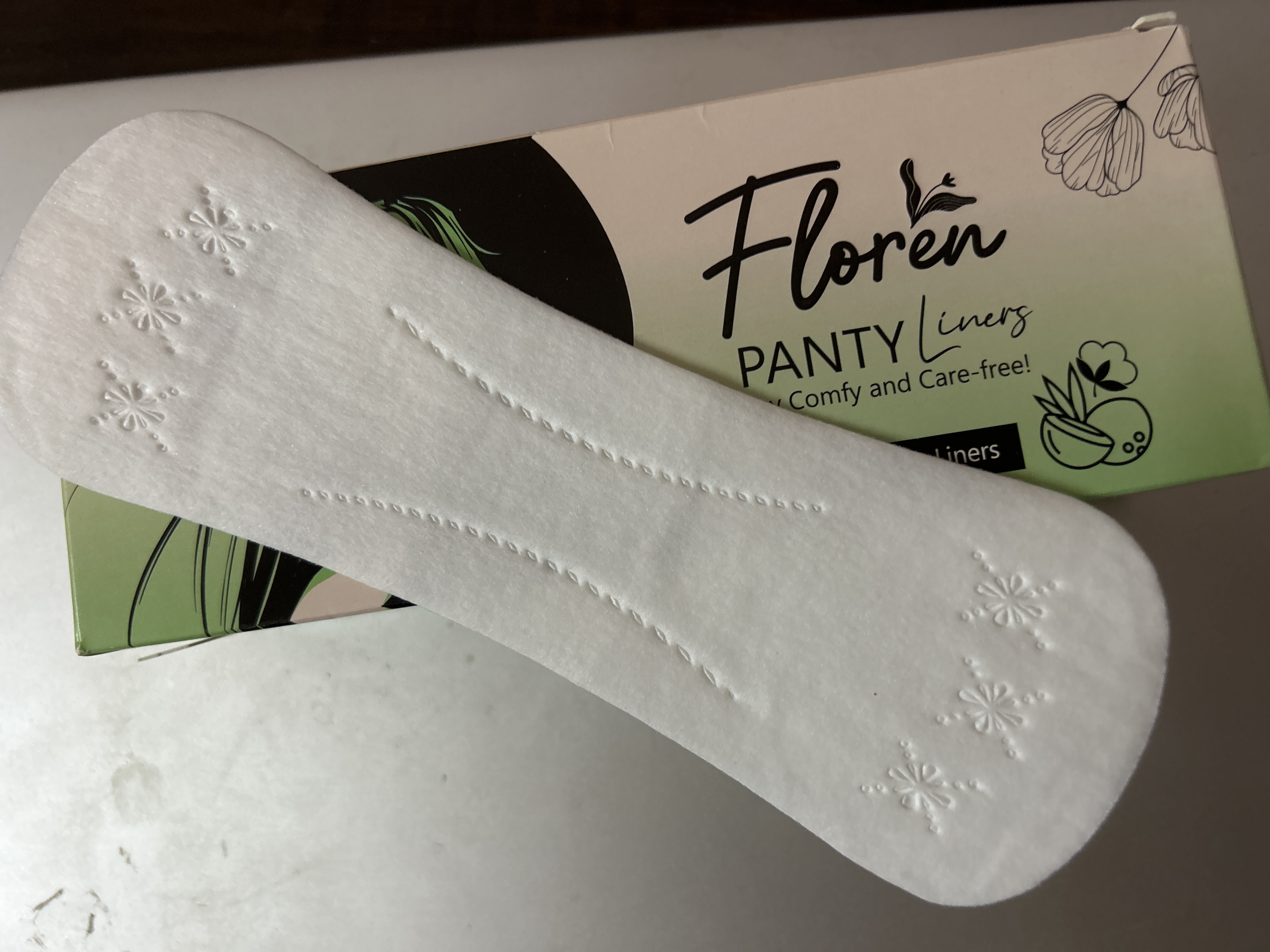 Floren: Panty Liners | Curvy Design for Extra Comfort | Cottony-Soft ...